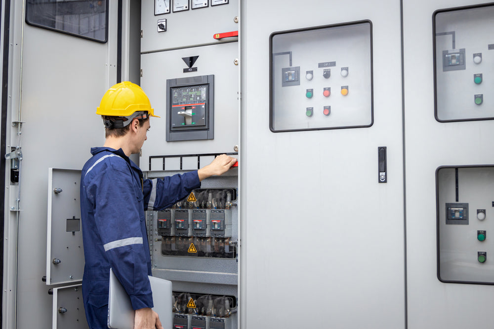 What Is A Bolted Pressure Switch? An In-Depth Explanation | Essential ...